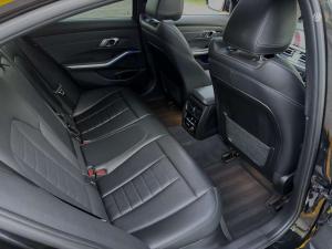 Dzeltens BMW 330 2019 Viļņa, ar dzinēja tilpumu 2.00 L un nobraukumu 55 tūkst. km par 28500 €, foto 34 vietnē AUTOMOTO.COM.LV