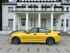 Yellow BMW 330 2020 in Riga, with an engine capacity of 3.00 L and mileage of 50 thousand km for 31900 €, photo  on AUTOMOTO.COM.LV