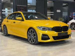 Yellow BMW 330 2020 in Marupe, with an engine capacity of 3.00 L and mileage of 52 thousand km for 31490 €, photo  on AUTOMOTO.COM.LV