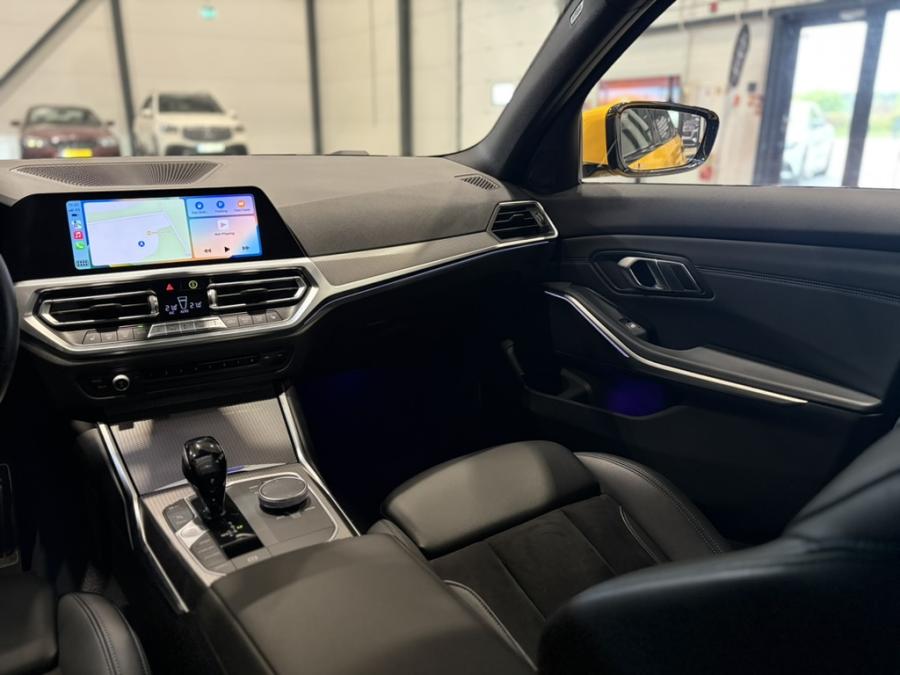 Dzeltens BMW 330 2020 Rīga, ar dzinēja tilpumu 3.00 L un nobraukumu 52 tūkst. km par 31490 €, foto 19 vietnē AUTOMOTO.COM.LV