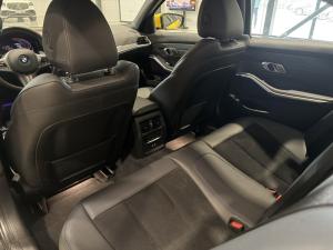 Dzeltens BMW 330 2020 Rīga, ar dzinēja tilpumu 3.00 L un nobraukumu 52 tūkst. km par 31490 €, foto 21 vietnē AUTOMOTO.COM.LV