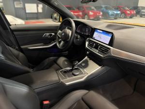 Dzeltens BMW 330 2020 Rīga, ar dzinēja tilpumu 3.00 L un nobraukumu 52 tūkst. km par 31490 €, foto 27 vietnē AUTOMOTO.COM.LV