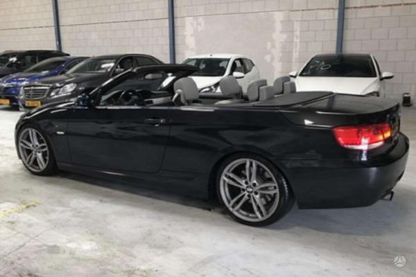 Black BMW 335 2007 in Kedainiai, with an engine capacity of 3.00 L and mileage of 248 thousand km for 10400 €, photo 7 on AUTOMOTO.COM.LV