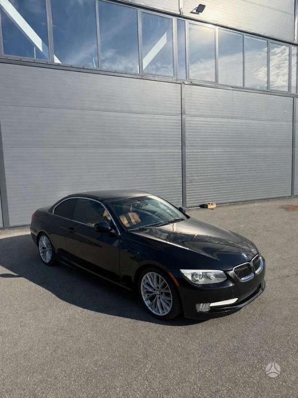 Melns BMW 335 2011 Klaipėda, ar dzinēja tilpumu 3.00 L un nobraukumu 290 tūkst. km par 10500 €, foto 2 vietnē AUTOMOTO.COM.LV