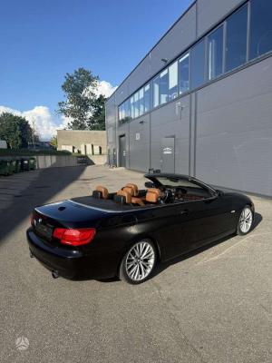 Black BMW 335 2011 in Klaipeda, with an engine capacity of 3.00 L and mileage of 290 thousand km for 10500 €, photo 10 on AUTOMOTO.COM.LV