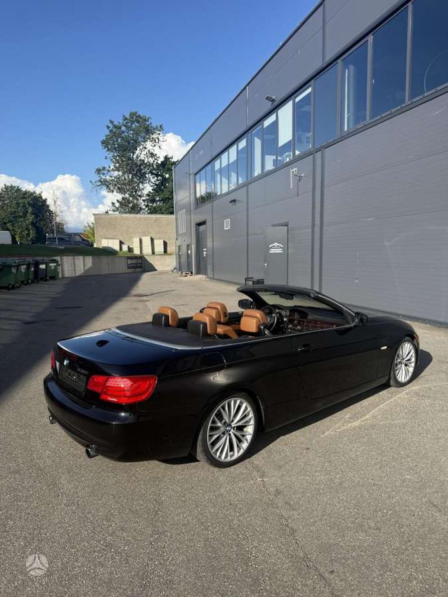 Black BMW 335 2011 in Klaipeda, with an engine capacity of 3.00 L and mileage of 290 thousand km for 10500 €, photo 10 on AUTOMOTO.COM.LV