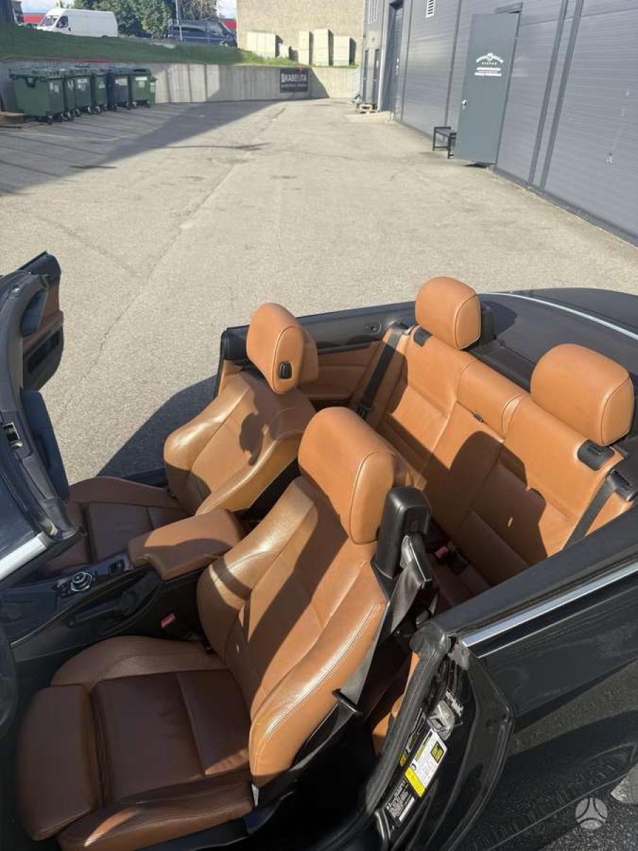 Black BMW 335 2011 in Klaipeda, with an engine capacity of 3.00 L and mileage of 290 thousand km for 10500 €, photo 15 on AUTOMOTO.COM.LV