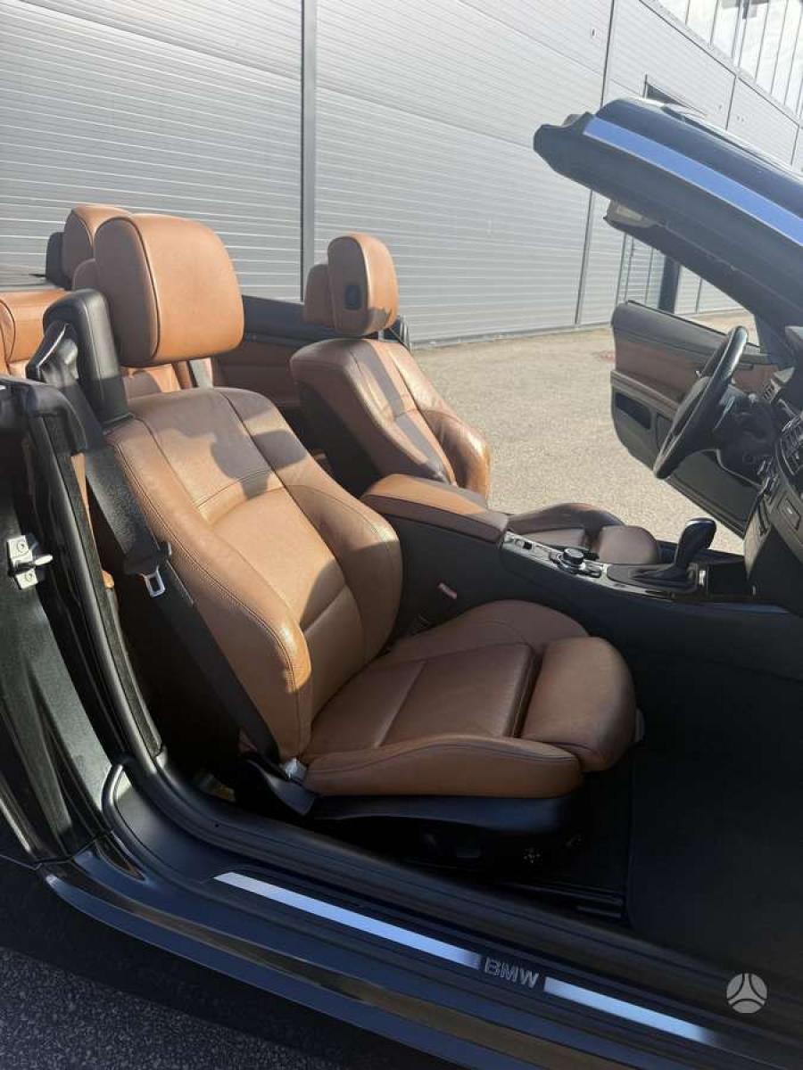 Black BMW 335 2011 in Klaipeda, with an engine capacity of 3.00 L and mileage of 290 thousand km for 10500 €, photo 20 on AUTOMOTO.COM.LV