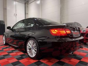 Black BMW 335 2011 in Vilnius, with an engine capacity of 3.00 L and mileage of 231 thousand km for 12699 €, photo 7 on AUTOMOTO.COM.LV
