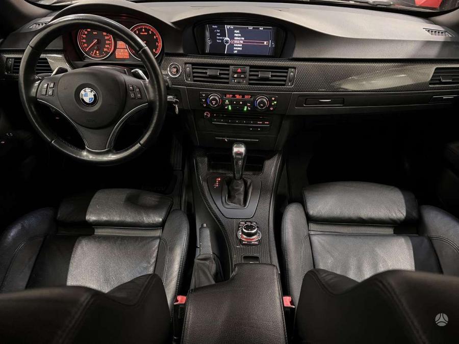 Black BMW 335 2011 in Vilnius, with an engine capacity of 3.00 L and mileage of 231 thousand km for 12699 €, photo 12 on AUTOMOTO.COM.LV