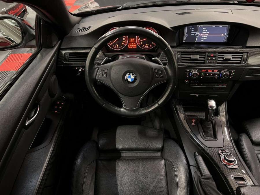 Black BMW 335 2011 in Vilnius, with an engine capacity of 3.00 L and mileage of 231 thousand km for 12699 €, photo 19 on AUTOMOTO.COM.LV