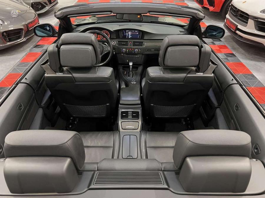 Black BMW 335 2011 in Vilnius, with an engine capacity of 3.00 L and mileage of 231 thousand km for 12699 €, photo 33 on AUTOMOTO.COM.LV