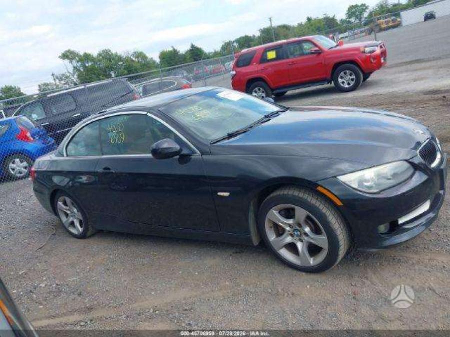 Black BMW 335 2011 in Klaipeda, with an engine capacity of 3.00 L and mileage of 64 thousand km for 5000 €, photo 4 on AUTOMOTO.COM.LV