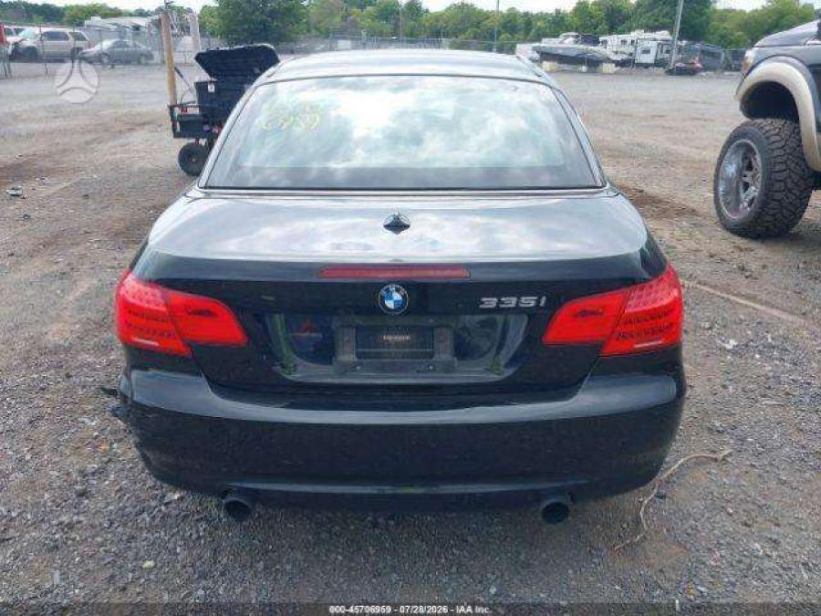 Black BMW 335 2011 in Klaipeda, with an engine capacity of 3.00 L and mileage of 64 thousand km for 5000 €, photo 5 on AUTOMOTO.COM.LV