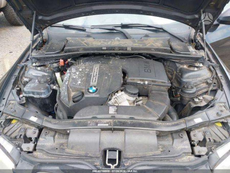 Black BMW 335 2011 in Klaipeda, with an engine capacity of 3.00 L and mileage of 64 thousand km for 5000 €, photo 15 on AUTOMOTO.COM.LV
