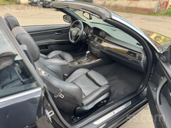 Black BMW 335 2013 in Riga, with an engine capacity of 3.00 L and mileage of 109 thousand km for 7900 €, photo 10 on AUTOMOTO.COM.LV