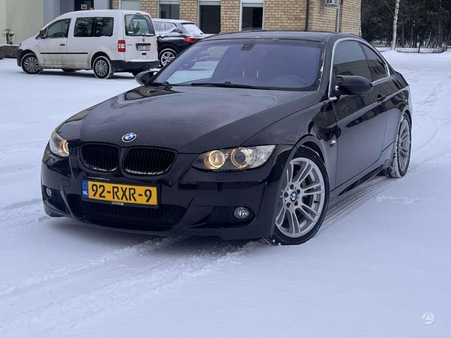 Black BMW 335 2007 in Sirvintos, with an engine capacity of 2.99 L and mileage of 293 thousand km for 9999 €, photo 1 on AUTOMOTO.COM.LV