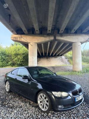 Melns BMW 335 2007 Viļņa, ar dzinēja tilpumu 3.00 L un nobraukumu 395 tūkst. km par 8000 €, foto 9 vietnē AUTOMOTO.COM.LV