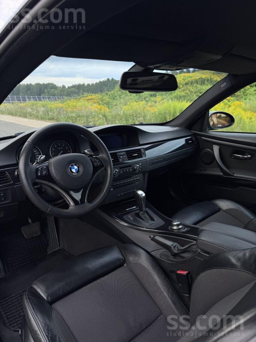 Black BMW 335 2007 in Limbazi, with an engine capacity of 3.00 L and mileage of 382 thousand km for 9600 €, photo 4 on AUTOMOTO.COM.LV
