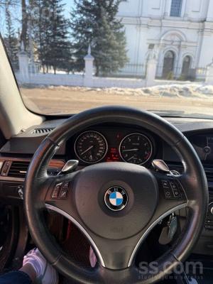 Melns BMW 335 2009 Daugavpils, ar dzinēja tilpumu 3.00 L un nobraukumu 251 tūkst. km par 10500 €, foto 9 vietnē AUTOMOTO.COM.LV