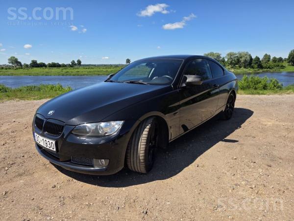 Melns BMW 335 2009 Daugavpils, ar dzinēja tilpumu 3.00 L un nobraukumu 255 tūkst. km par 8000 €, foto 2 vietnē AUTOMOTO.COM.LV