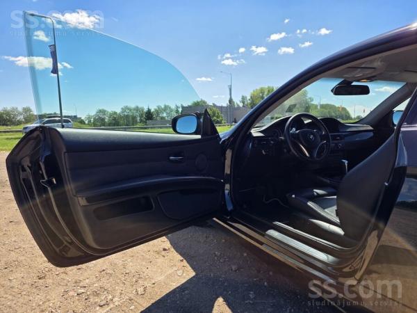 Melns BMW 335 2009 Daugavpils, ar dzinēja tilpumu 3.00 L un nobraukumu 255 tūkst. km par 8000 €, foto 8 vietnē AUTOMOTO.COM.LV