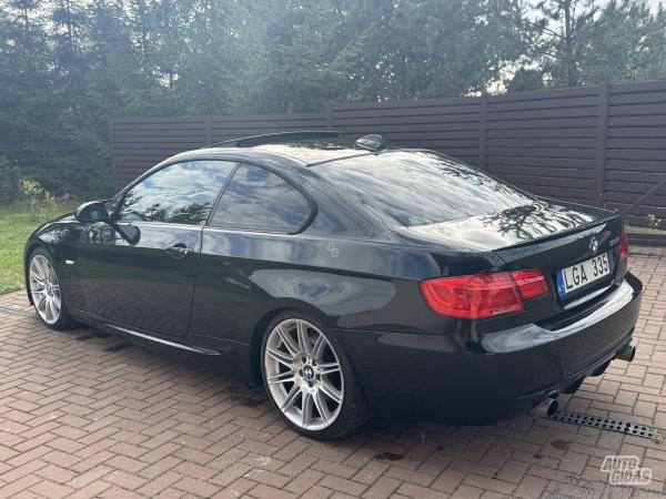 Melns BMW 335 2009 Viļņa, ar dzinēja tilpumu 3.00 L un nobraukumu 155 tūkst. km par 10000 €, foto 6 vietnē AUTOMOTO.COM.LV