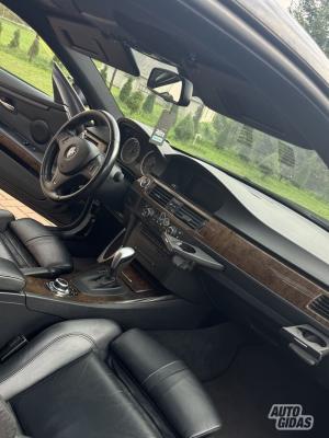 Melns BMW 335 2009 Viļņa, ar dzinēja tilpumu 3.00 L un nobraukumu 155 tūkst. km par 10000 €, foto 13 vietnē AUTOMOTO.COM.LV