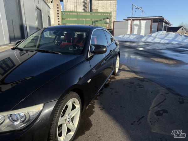 Black BMW 335 2011 in Klaipeda, with an engine capacity of 3.00 L and mileage of 160 thousand km for 8000 €, photo 5 on AUTOMOTO.COM.LV