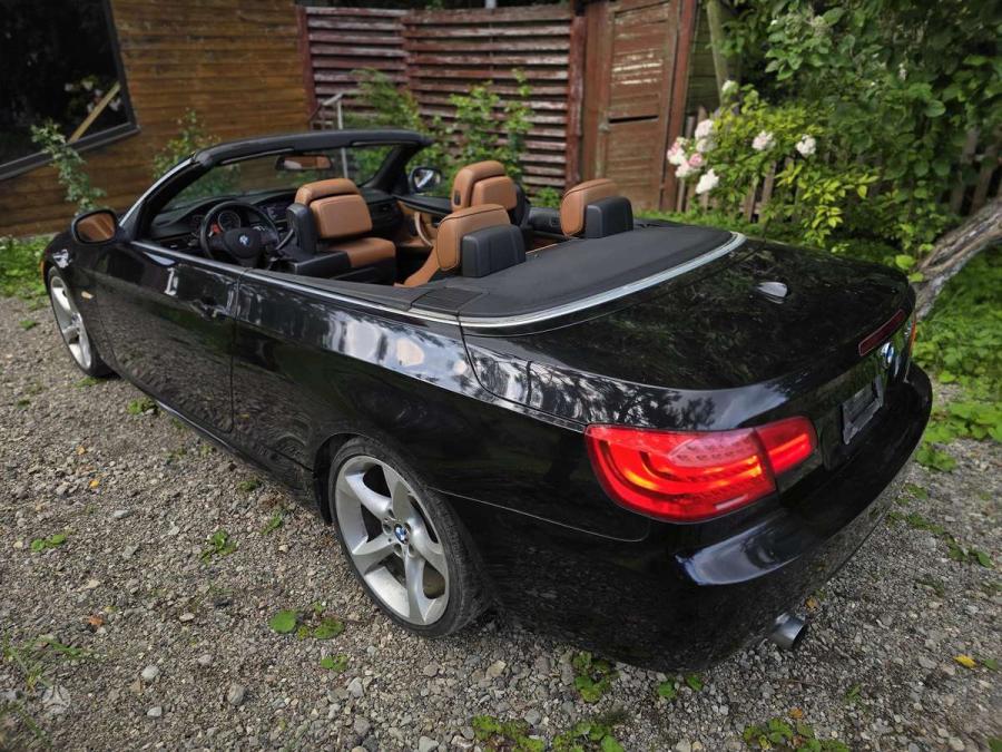 Black BMW 335 2011 in Radviliskis, with an engine capacity of 3.00 L and mileage of 180 thousand km for 4650 €, photo 3 on AUTOMOTO.COM.LV