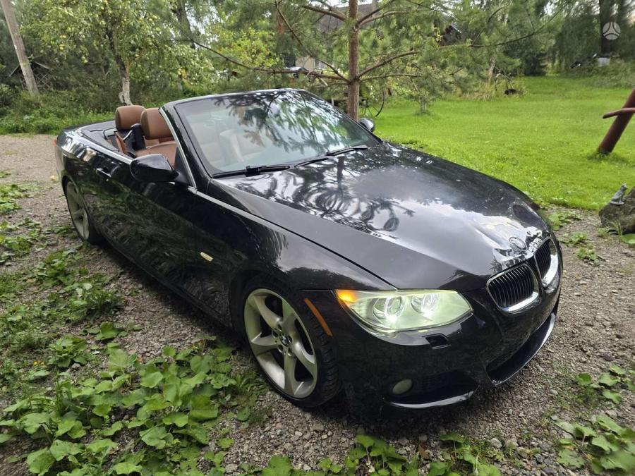 Black BMW 335 2011 in Radviliskis, with an engine capacity of 3.00 L and mileage of 180 thousand km for 4650 €, photo 4 on AUTOMOTO.COM.LV