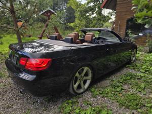 Black BMW 335 2011 in Radviliskis, with an engine capacity of 3.00 L and mileage of 180 thousand km for 4650 €, photo 9 on AUTOMOTO.COM.LV