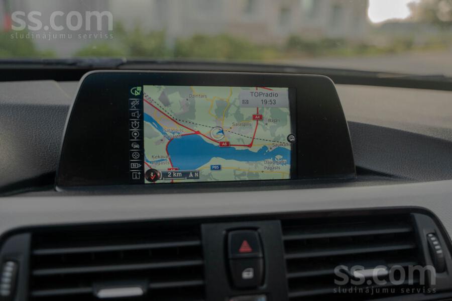 Melns BMW 335 2015 Rīga, ar dzinēja tilpumu 3.00 L un nobraukumu 229 tūkst. km par 13990 €, foto 24 vietnē AUTOMOTO.COM.LV