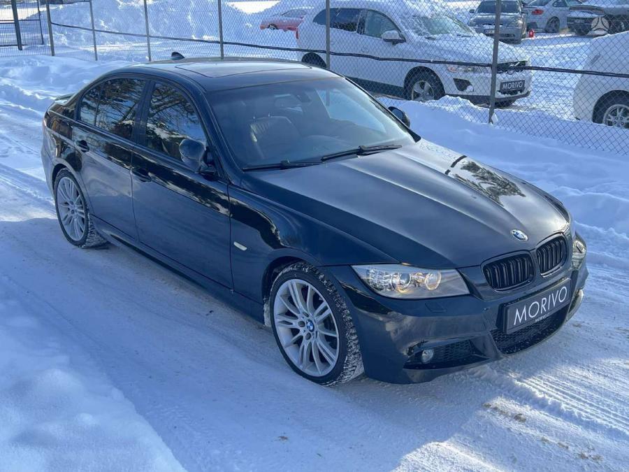Black BMW 335 2009 in Siauliai, with an engine capacity of 0.00 L and mileage of 205 thousand km for 10500 €, photo 6 on AUTOMOTO.COM.LV