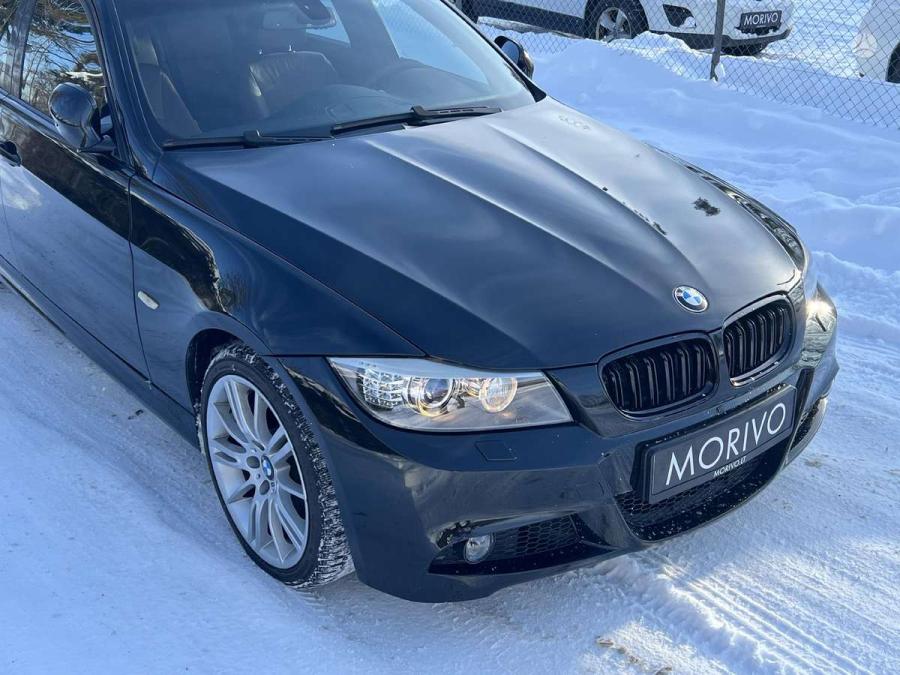 Black BMW 335 2009 in Siauliai, with an engine capacity of 0.00 L and mileage of 205 thousand km for 10500 €, photo 7 on AUTOMOTO.COM.LV