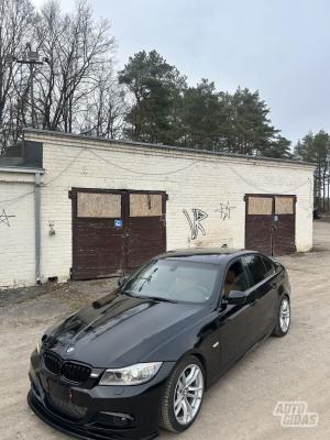 Melns BMW 335 2010 Kauņa, ar dzinēja tilpumu 3.00 L un nobraukumu 249 tūkst. km par 9500 €, foto  vietnē AUTOMOTO.COM.LV