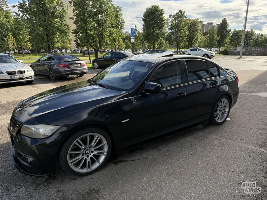 Черный БМВ 335 2010 в Каунас, объемом двигателя 3.00 л и пробегом 275 тыс. км за 8700 €, фото 5 на AUTOMOTO.COM.LV