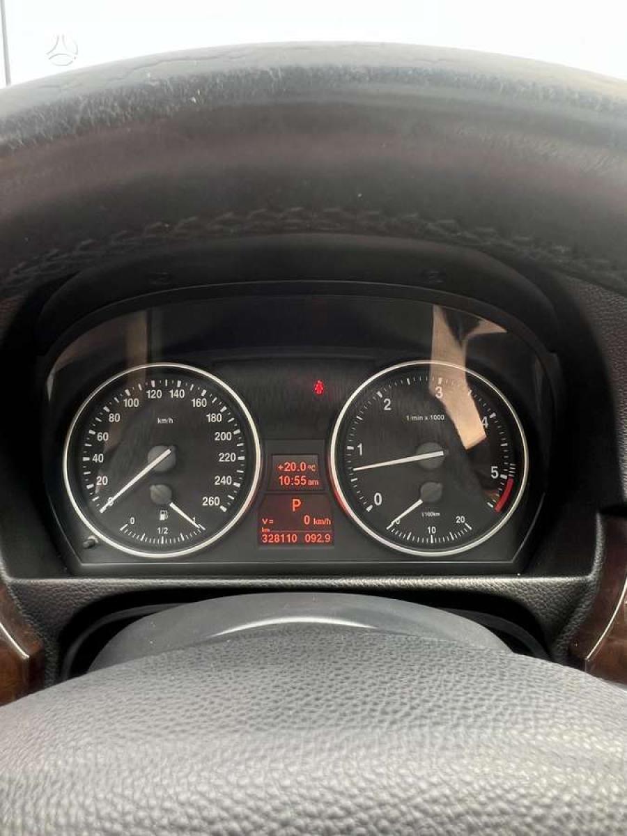 Melns BMW 335 2010 Vilkaviškis, ar dzinēja tilpumu 3.00 L un nobraukumu 328 tūkst. km par 7500 €, foto 10 vietnē AUTOMOTO.COM.LV