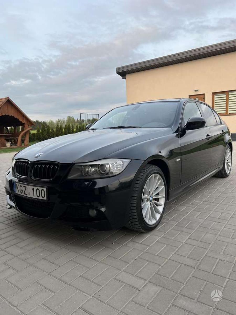 Melns BMW 335 2010 Vilkaviškis, ar dzinēja tilpumu 3.00 L un nobraukumu 328 tūkst. km par 7500 €, foto 12 vietnē AUTOMOTO.COM.LV