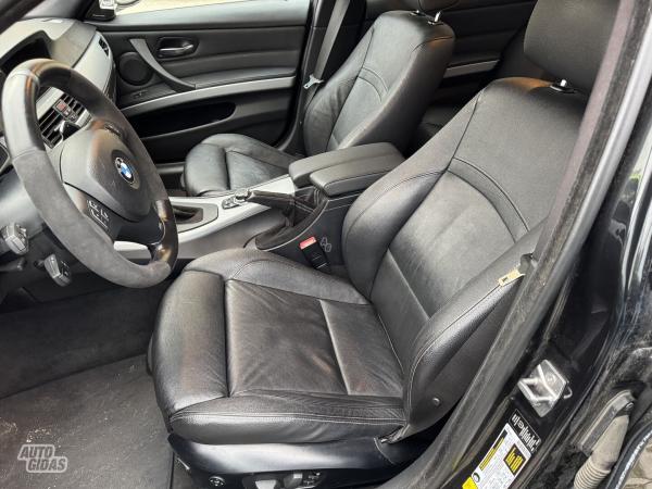 Black BMW 335 2011 in Siauliai, with an engine capacity of 3.00 L and mileage of 210 thousand km for 12000 €, photo 11 on AUTOMOTO.COM.LV
