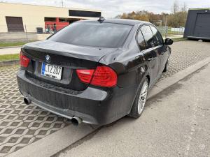 Black BMW 335 2011 in Siauliai, with an engine capacity of 2.98 L and mileage of 211 thousand km for 12500 €, photo 5 on AUTOMOTO.COM.LV