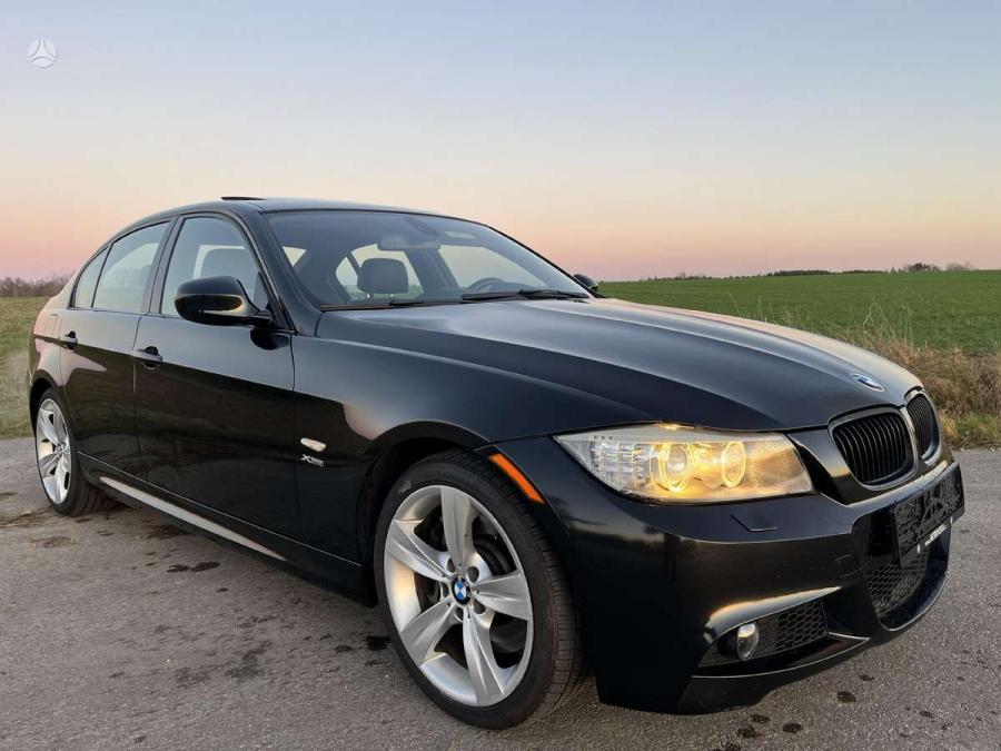 Melns BMW 335 2011 Panevēža, ar dzinēja tilpumu 2.98 L un nobraukumu 106 tūkst. km par 14500 €, foto 6 vietnē AUTOMOTO.COM.LV