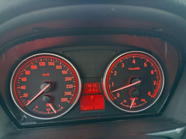 Black BMW 335 2011 in Panevezys, with an engine capacity of 2.98 L and mileage of 106 thousand km for 14500 €, photo 11 on AUTOMOTO.COM.LV
