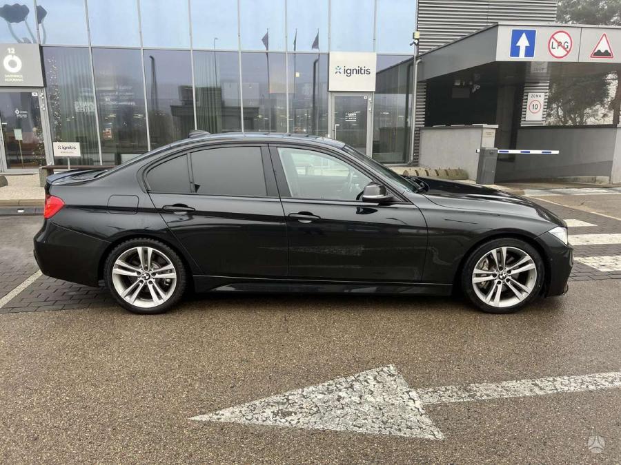 Melns BMW 335 2012 Viļņa, ar dzinēja tilpumu 2.98 L un nobraukumu 173 tūkst. km par 12500 €, foto 4 vietnē AUTOMOTO.COM.LV