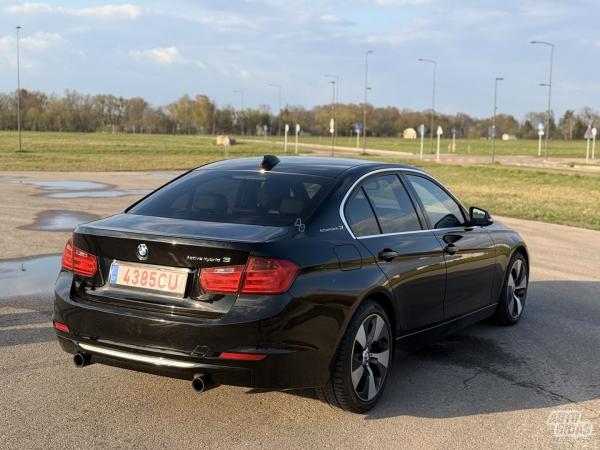 Melns BMW 335 2013 Kauņa, ar dzinēja tilpumu 3.00 L un nobraukumu 153 tūkst. km par 14000 €, foto 10 vietnē AUTOMOTO.COM.LV