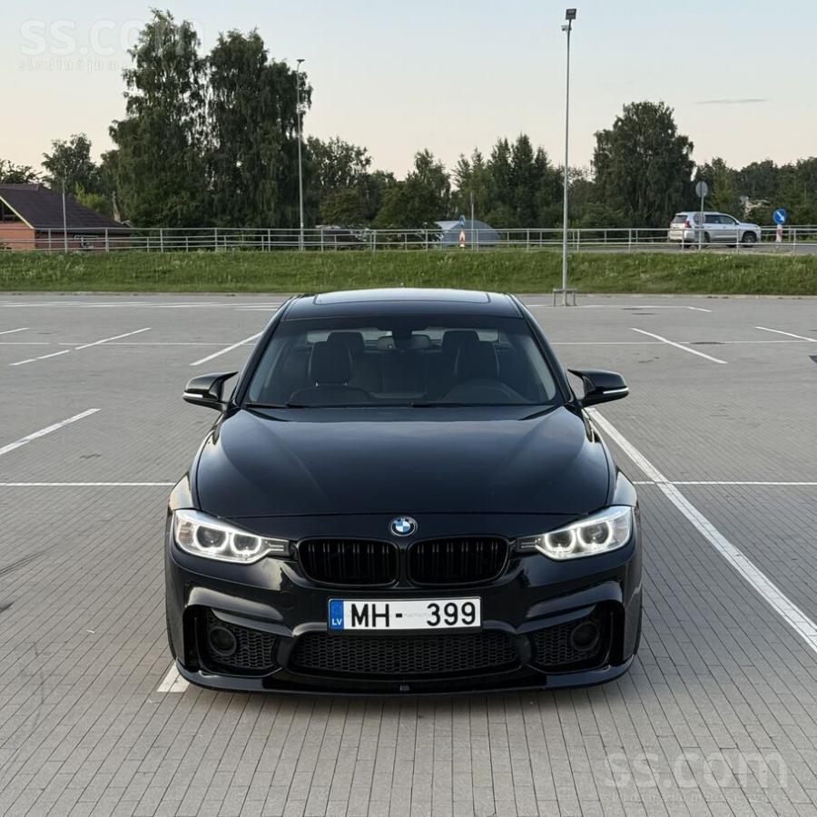 Black BMW 335 2014 in Rezekne, with an engine capacity of 3.00 L and mileage of 193 thousand km for 15500 €, photo 3 on AUTOMOTO.COM.LV