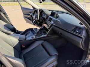 Black BMW 335 2014 in Rezekne, with an engine capacity of 3.00 L and mileage of 193 thousand km for 15500 €, photo 13 on AUTOMOTO.COM.LV