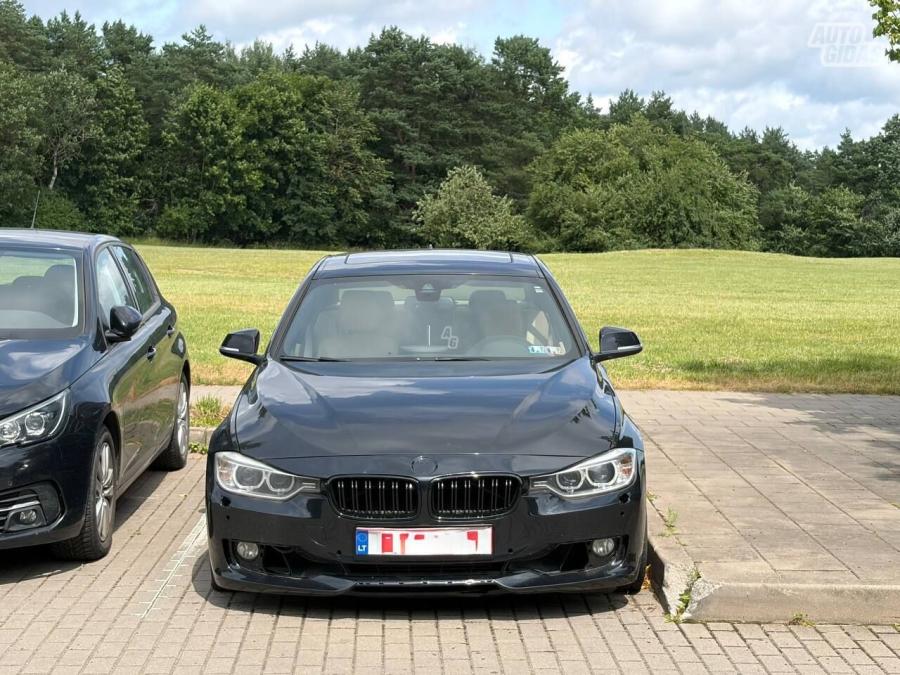 Черный БМВ 335 2015 в Вильнюс, объемом двигателя 3.00 л и пробегом 224 тыс. км за 9000 €, фото 3 на AUTOMOTO.COM.LV