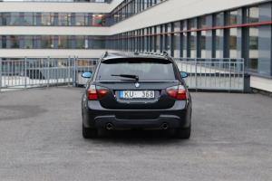 Melns BMW 335 2006 Rīga, ar dzinēja tilpumu 3.00 L un nobraukumu 379 tūkst. km par 5280 €, foto 7 vietnē AUTOMOTO.COM.LV
