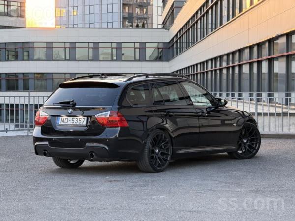Melns BMW 335 2007 Rīga, ar dzinēja tilpumu 3.00 L un nobraukumu 490 tūkst. km par 7300 €, foto 4 vietnē AUTOMOTO.COM.LV